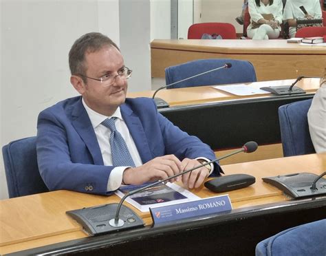 Torna Massimo Romano Primo Piano Molise Massimo Romano