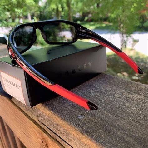 Red Oakley Sunglasses Men