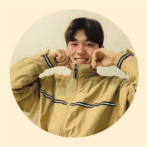 Pin De Cherry Bear En Dongkiz