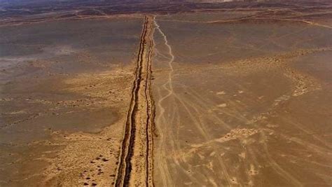 What Is The Wall Of Western Sahara That Divides Morocco In Two Lnu News