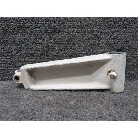 0442506 1 Cessna 152t Nose Gear Upper Torque Link Assembly Self