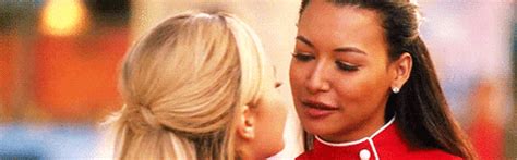 Demi Lovato Kiss Gif Find Share On Giphy