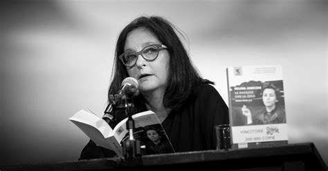 La Escritora Helena Janeczek Retrata La Vida De Gerda Taro En “la Chica