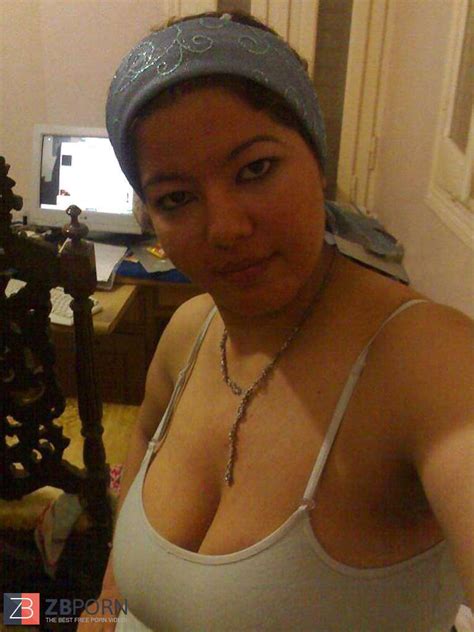 Many Arab Teenagers And Mature Naked And Non Naked ZB Porn