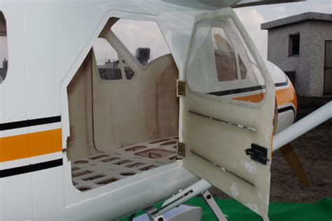 Beaver Dhc 2 De Havilland Whiteblue 300cm 14kg 100cc Cymodel