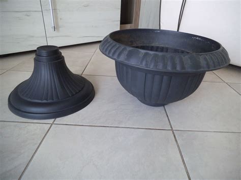 Саксии керамични пластмасови гр София Надежда 2 • Olx Bg