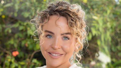 Lydia Bright Lydia Bright Reveals Exciting Pregnancy News As She