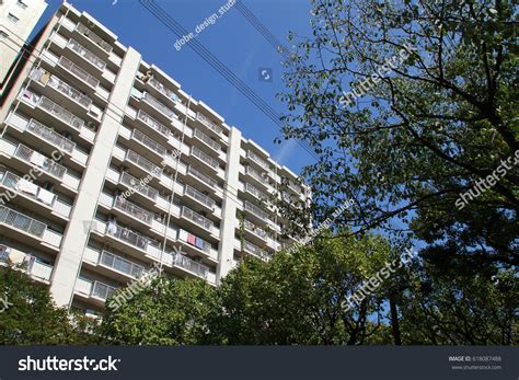 2035 Imágenes De Middle Class Apartment Imágenes Fotos Y Vectores De Stock Shutterstock