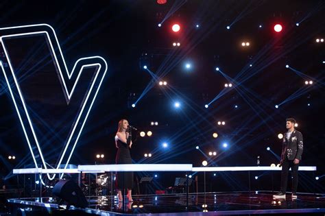 Gilberta Wilson Si Andrei Ciocirlan Au Cantat Una Dintre Cele Mai Sensibile Romante „de Ce Oare