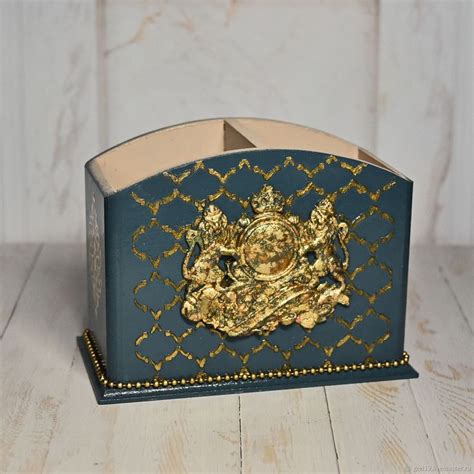 Подставка карандашница с золотым гербом купить в интернет магазине Ярмарка Мастеров по цене