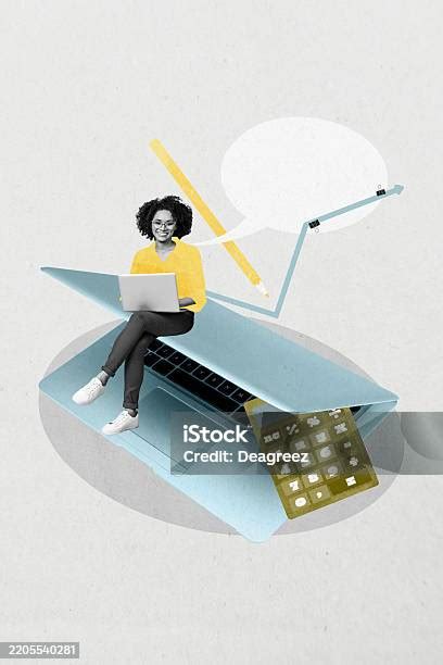 포스터 이미지 수직 콜라주 행복 프리랜서 미국 여자 앉아 노트북 유형 메시지 화살표 개발 클립 계산자 돈 수입 20 24세에 대한 스톡 사진 및 기타 이미지 Istock
