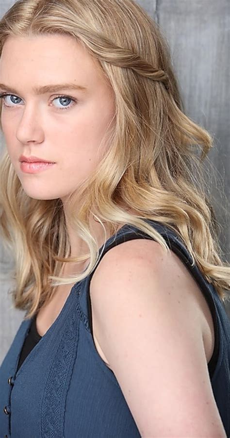 Julia Kings Instagram Twitter And Facebook On Idcrawl