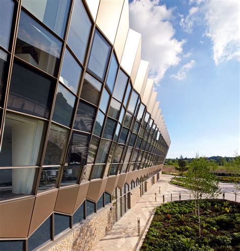 European Bioinformatics Institute Colorminium