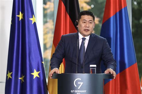 ЕРӨНХИЙ САЙД Л ОЮУН ЭРДЭНЭ ХБНГУ ЫН ХОЛБООНЫ КАНЦЛЕР О ШОЛЬЦ НАР АЛБАН ЁСНЫ ХЭЛЭЛЦЭЭ ХИЙЛЭЭ