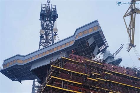 На атомный ледокол Якутия погружена ходовая рубка