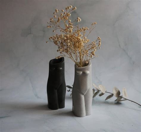 Ваза тіло жіноче — ціна 160 грн у каталозі Вази Купити товари для дому та побуту за доступною