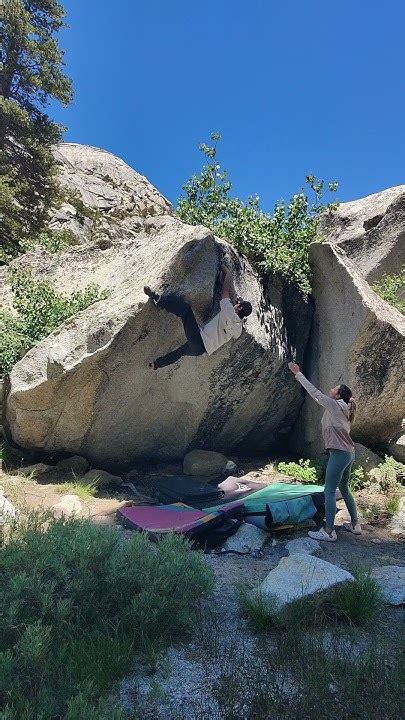 Tuolumne Meadows Bouldering Roadside Cave V5 Youtube
