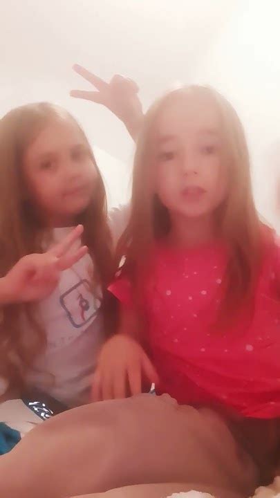 Загибель палець Youtube