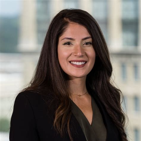 Polina Nikolova Linkedin