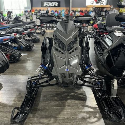 2025 Polaris® 9r Indy Xcr 128 Shadow Gray Gloss Black Power Pac