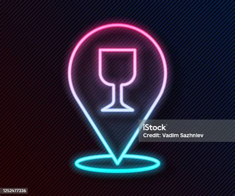 빛나는 네온 라인 알코올 또는 맥주 바 위치 아이콘 검은 배경에 격리 음주 술집 클럽 바의 상징 벡터 일러스트레이션 0명에 대한 스톡 벡터 아트 및 기타 이미지 Istock
