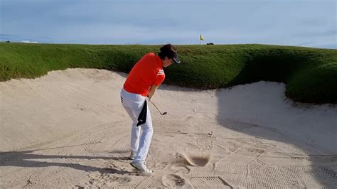 골프코치 50대 여자 아마 골퍼의 태국 전지 훈련 벙커샷 Youtube