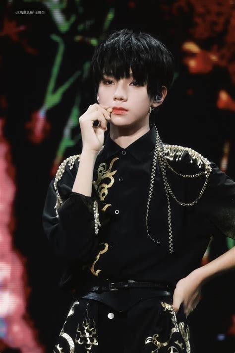 Wang Lujie Fanpage Lumospage