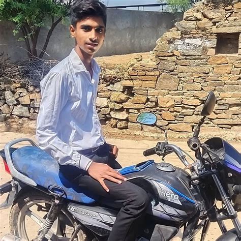 @offcial_rahul_khatik) • Threads, Say more