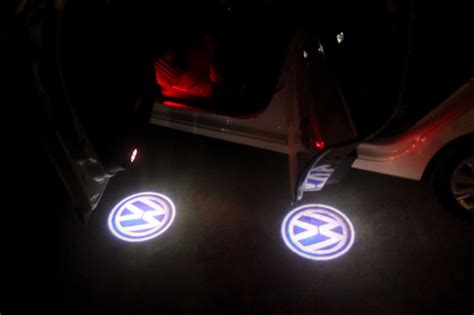 Подсветка в Двери с Логотипом Авто Volkswagen VW Passat B6/B7/B8 CC ...