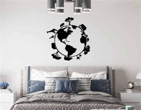 Декоративное панно на стену из дерева Upwood Decor Глобус деревья Globe Trees 70 х 70 см Black