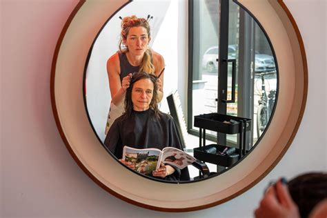 Kapper Geeft Korting Aan Klanten Die Zwijgen “ik Had Een Burn Out Door Het Vele Praten” De