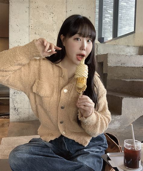 하비언니 모델소장 부클 금장 세미크롭 카라 가디건 color 위시버킷