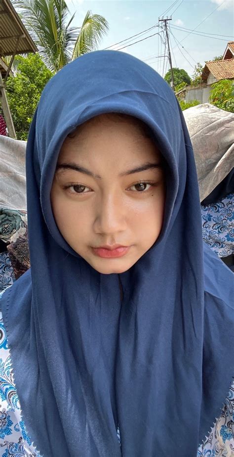 Pin oleh cukcuk di Salsabila | Orang cantik, Inspirasi potret, Wajah gadis