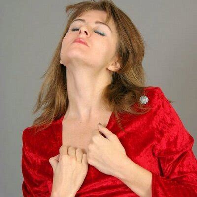 Helen Volga On Twitter Hairy Pussy Milf Poses For You Vktw Com