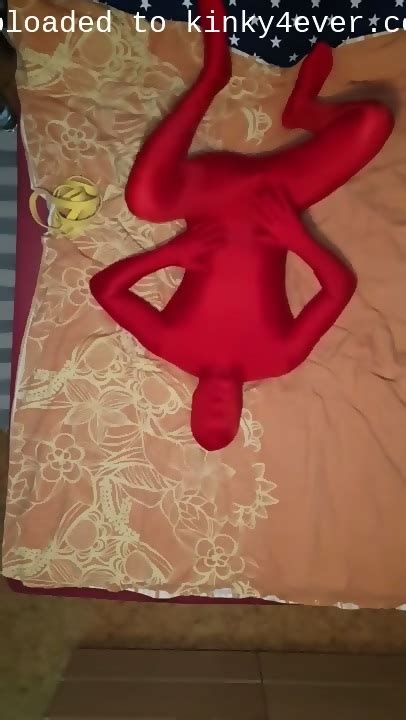 Practice In Zentai With A Rubber Band Eporner