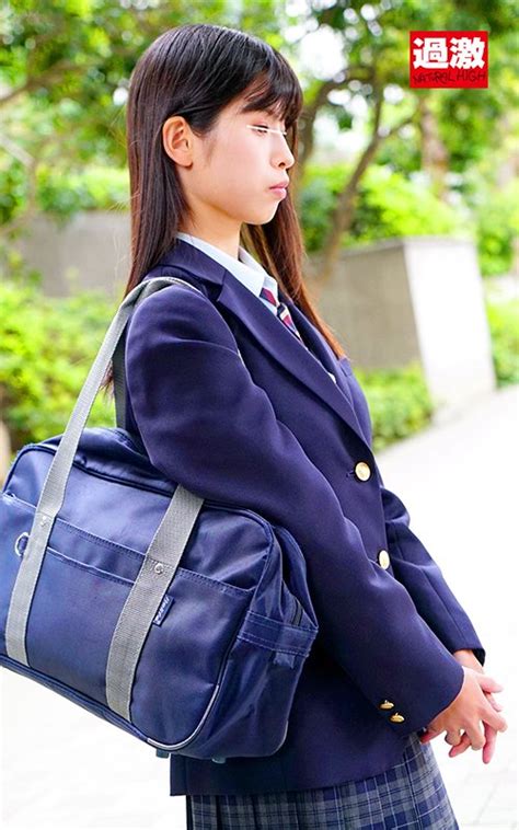満員バスで背後からおっぱい揉まれる女子 生 豪華版