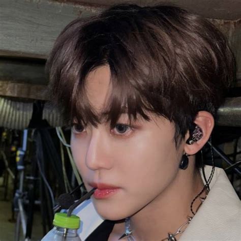 박찬욱 감독의 신작 동조자 예고편 공개 Style 읽을거리 에스콰이어 코리아 │ 패션 매거진 패션 잡지 남성지