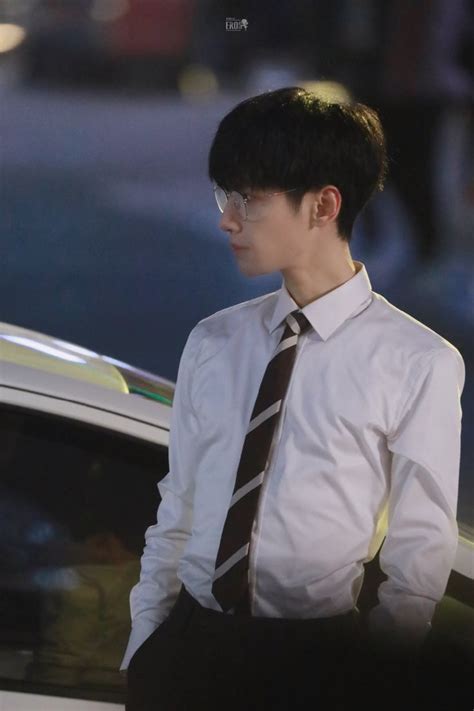 Ghim của ଘLynଓ trên Leo Luo Yunxi Trung quốc Diễn viên San hô