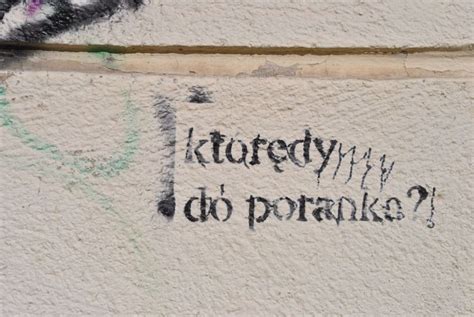 Mama Next Door Tekstualna