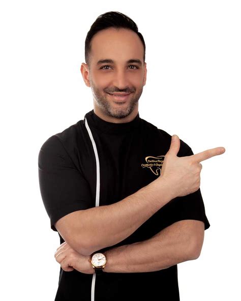 دکتر سینا رضایی دندانپزشک تهران