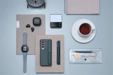 Comparison Galaxy Z Fold Vs Iphone Pro Max Techbriefly