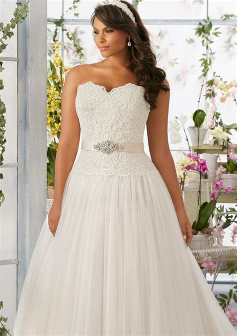 50 Decent Wedding Dresses For Older Brides Over 60 Plus Size Women