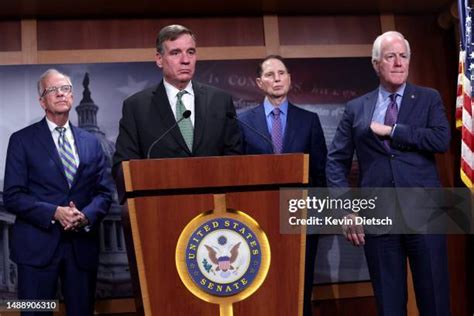 Sen Mark Warner Photos And Premium High Res Pictures Getty Images