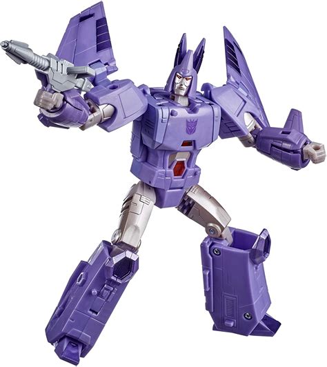 Transformers Kingdom Voyager Class Cyclonus