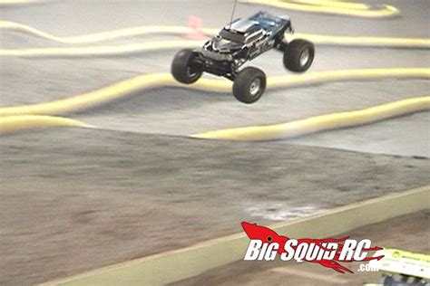 Hpi Savage Xl Review You Want This Rc Monster Truck Big Squid Rc Rc Car And Truck News