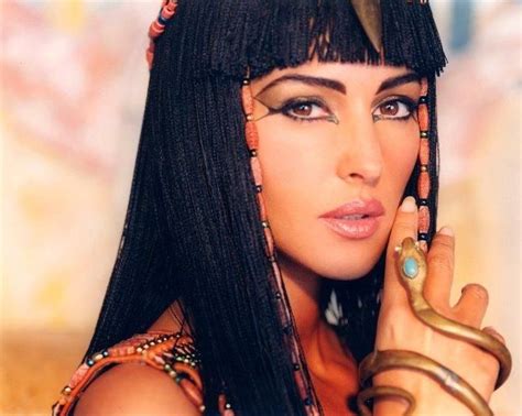 Monica Bellucci Cleopatra Beauty Secrets Egyptian Eye Makeup