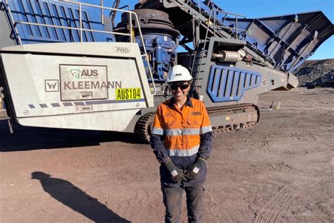 Mobile Crusher Operator Auscrush