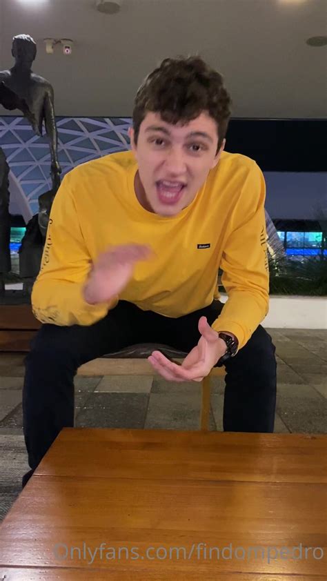 Male Feet Worshiping Video 4