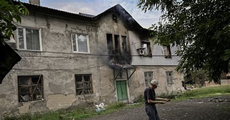 Російські війська за добу зруйнували або пошкодили 40 житлових будинків на Донбасі Угруповання ОС