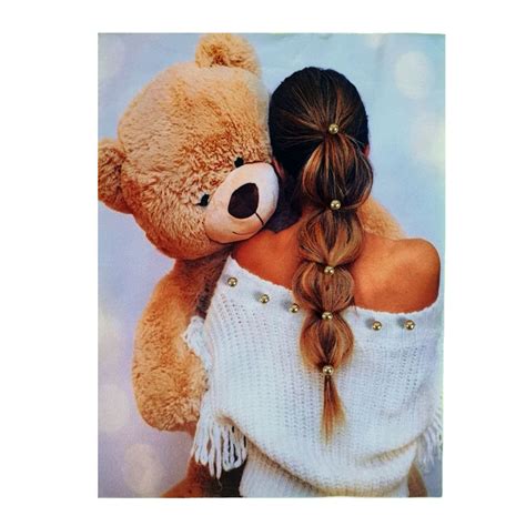 قیمت و خرید استیکر پارچه و لباس مدل دختر بغل خرس مرواریدکوب